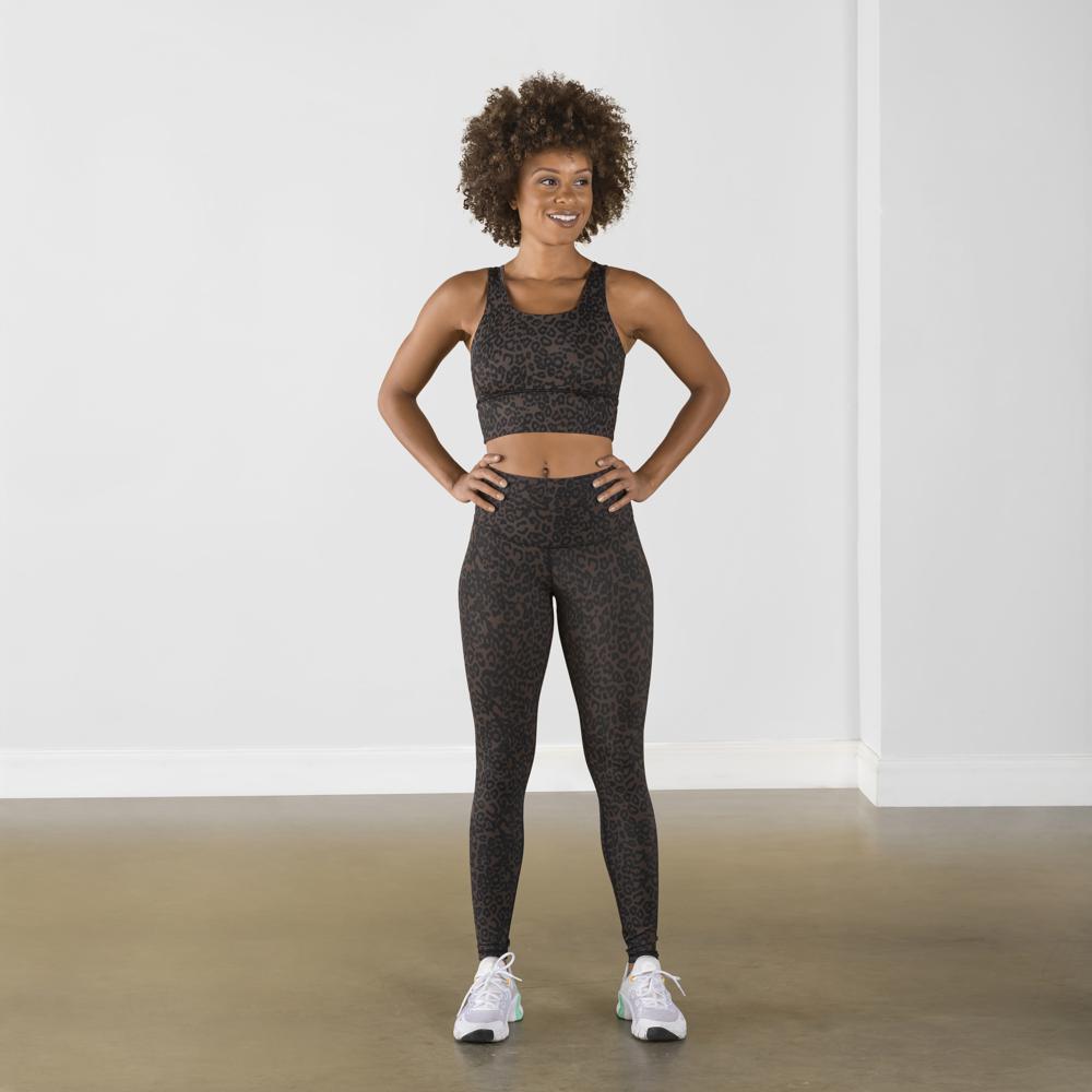 Model photos with studio background for clothing brands | eCommerce ...