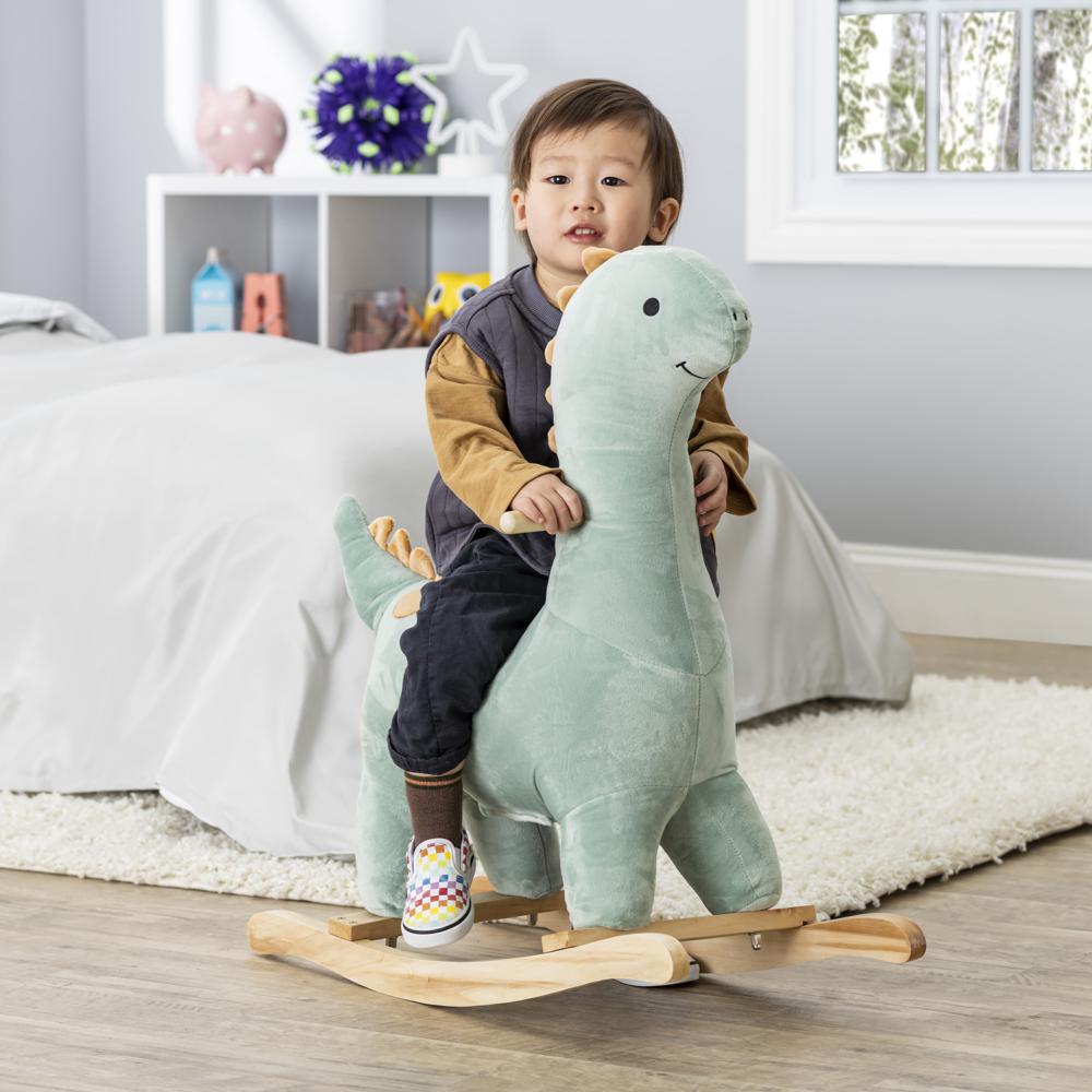 eCommerce model photography for toys | eCommerce photography | PENCIL ONE